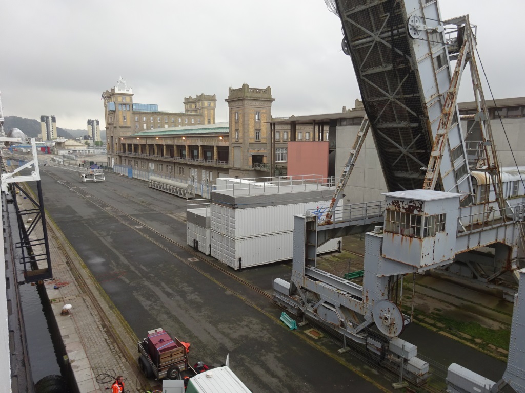 blog-terminal-with-old-and-new-gangway – – Captain Albert's Website and ...